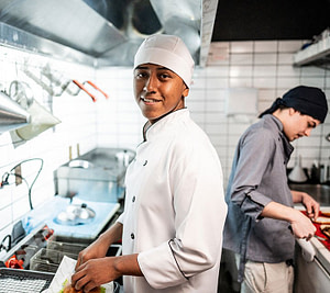 PEO for Restaurants and Food Service | HR Solutions | VensureHR